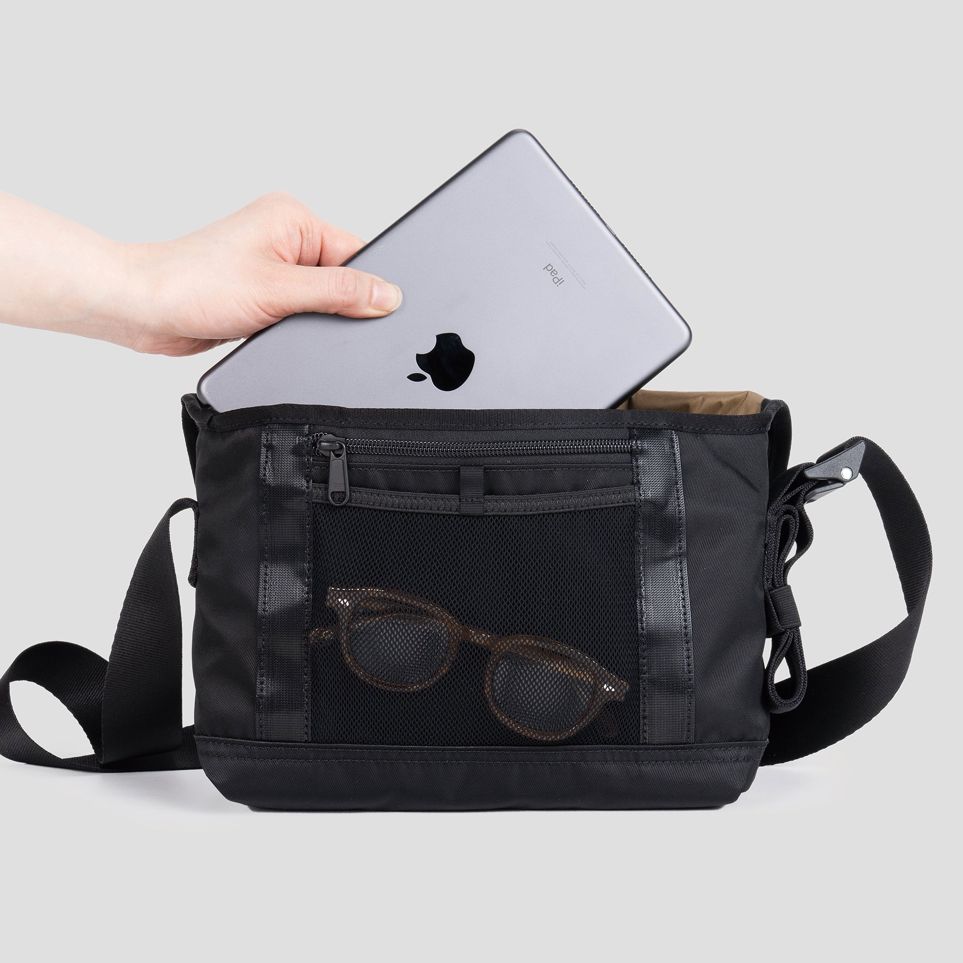 Staple Messenger S Black – TRVR