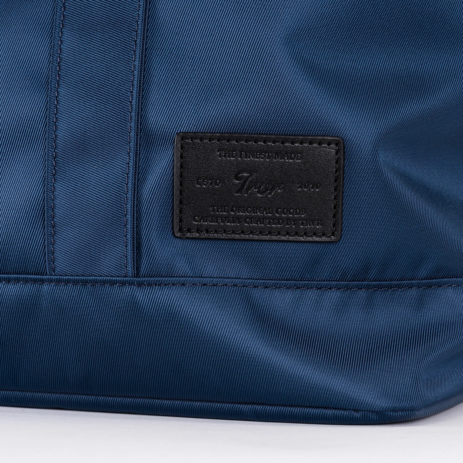 Staple Travel Tote Navy – TRVR